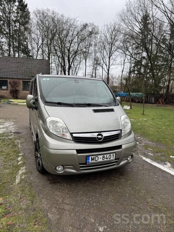 Grey Opel Vivaro 2011 in Limbazi, with an engine capacity of 2.00 L and mileage of 214 thousand km for 8000 €, photo 10 on AUTOMOTO.COM.LV