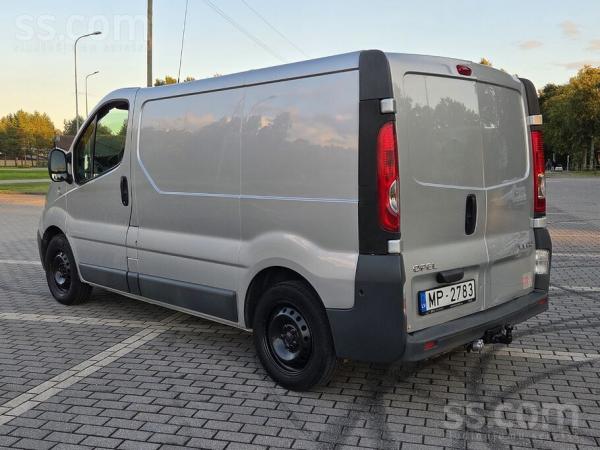 Pelēks Opel Vivaro 2011 Jelgava, ar dzinēja tilpumu 2.00 L un nobraukumu 343 tūkst. km par 3650 €, foto 6 vietnē AUTOMOTO.COM.LV