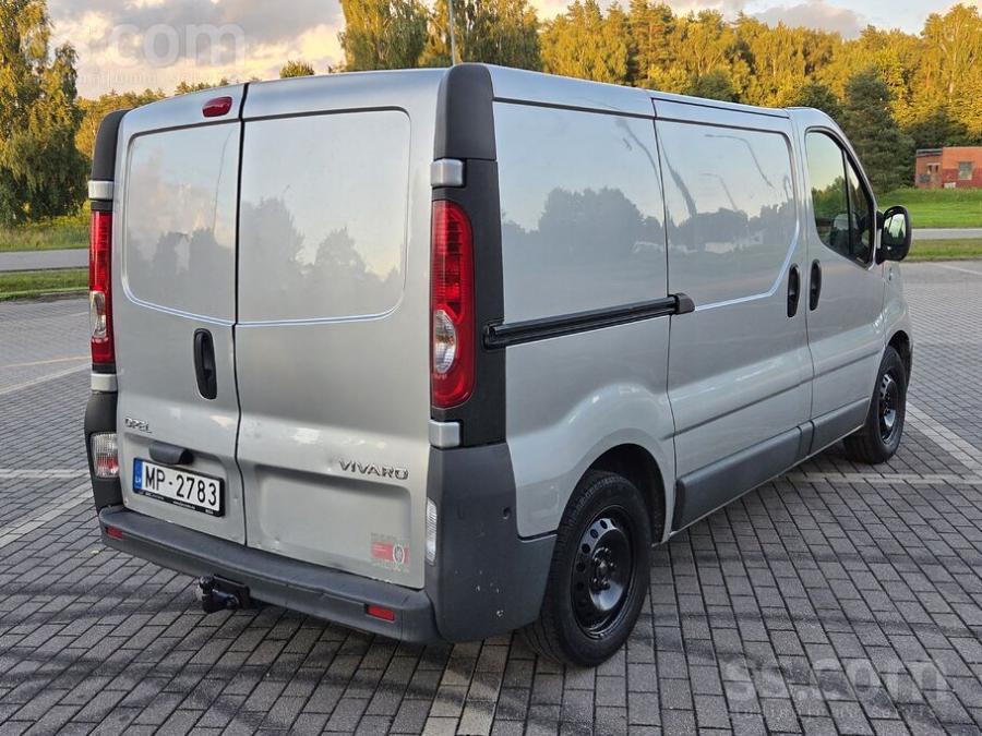 Pelēks Opel Vivaro 2011 Jelgava, ar dzinēja tilpumu 2.00 L un nobraukumu 343 tūkst. km par 3650 €, foto 8 vietnē AUTOMOTO.COM.LV