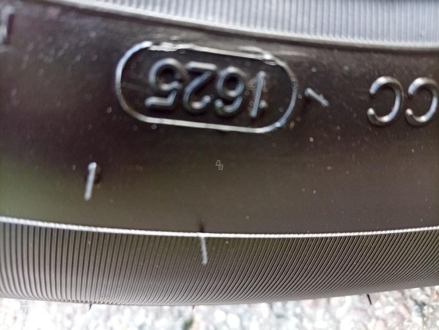 Grey Opel Vivaro 2011 in Vilnius, with an engine capacity of 2.00 L and mileage of 270 thousand km for 7999 €, photo 19 on AUTOMOTO.COM.LV