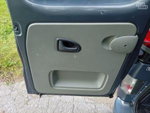 Grey Opel Vivaro 2011 in Vilnius, with an engine capacity of 2.00 L and mileage of 270 thousand km for 7999 €, photo 21 on AUTOMOTO.COM.LV