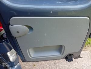 Grey Opel Vivaro 2011 in Vilnius, with an engine capacity of 2.00 L and mileage of 270 thousand km for 7999 €, photo 22 on AUTOMOTO.COM.LV
