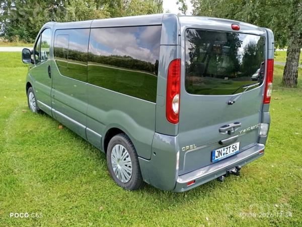 Grey Opel Vivaro 2011 in Bauska, with an engine capacity of 2.50 L and mileage of 261 thousand km for 9900 €, photo 4 on AUTOMOTO.COM.LV