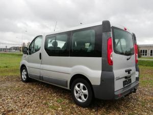 Pelēks Opel Vivaro 2012 Rīga, ar dzinēja tilpumu 2.00 L un nobraukumu 260 tūkst. km par 9900 €, foto 5 vietnē AUTOMOTO.COM.LV