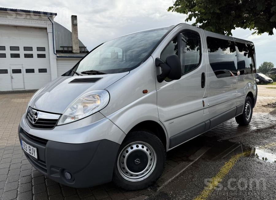 Grey Opel Vivaro 2013 in Valka, with an engine capacity of 2.00 L and mileage of 268 thousand km for 7499 €, photo 7 on AUTOMOTO.COM.LV