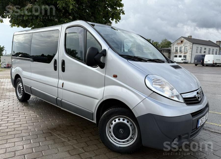 Grey Opel Vivaro 2013 in Valka, with an engine capacity of 2.00 L and mileage of 268 thousand km for 7499 €, photo 8 on AUTOMOTO.COM.LV