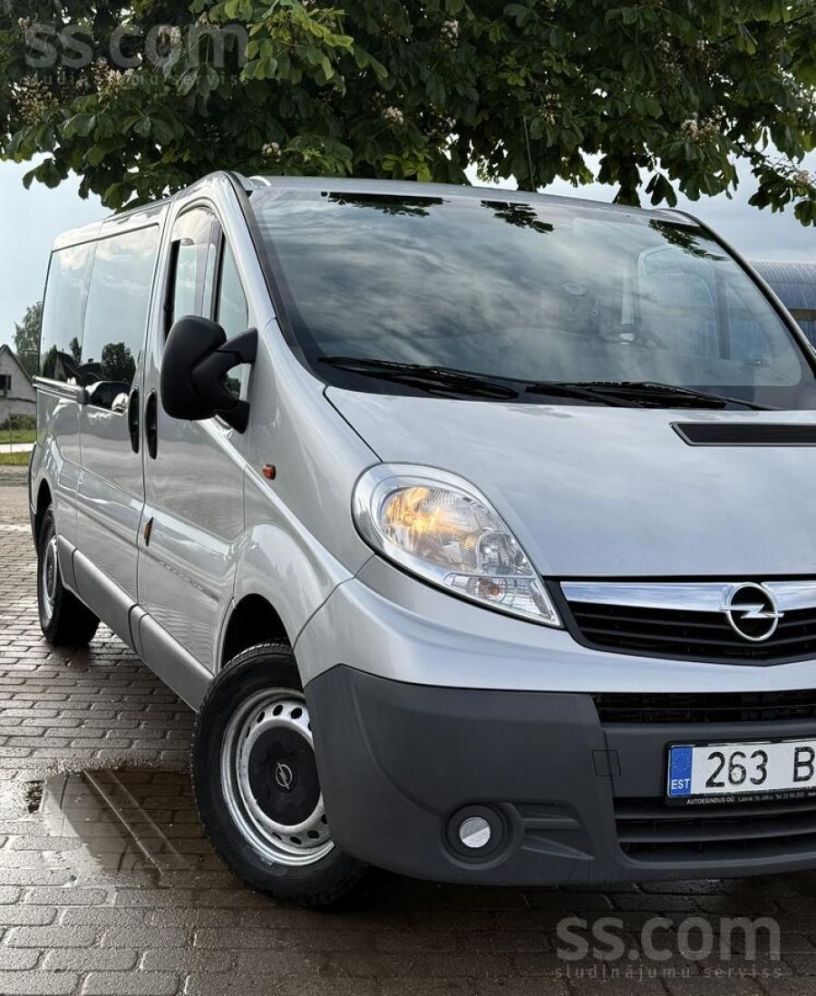 Grey Opel Vivaro 2013 in Valka, with an engine capacity of 2.00 L and mileage of 268 thousand km for 7499 €, photo 9 on AUTOMOTO.COM.LV