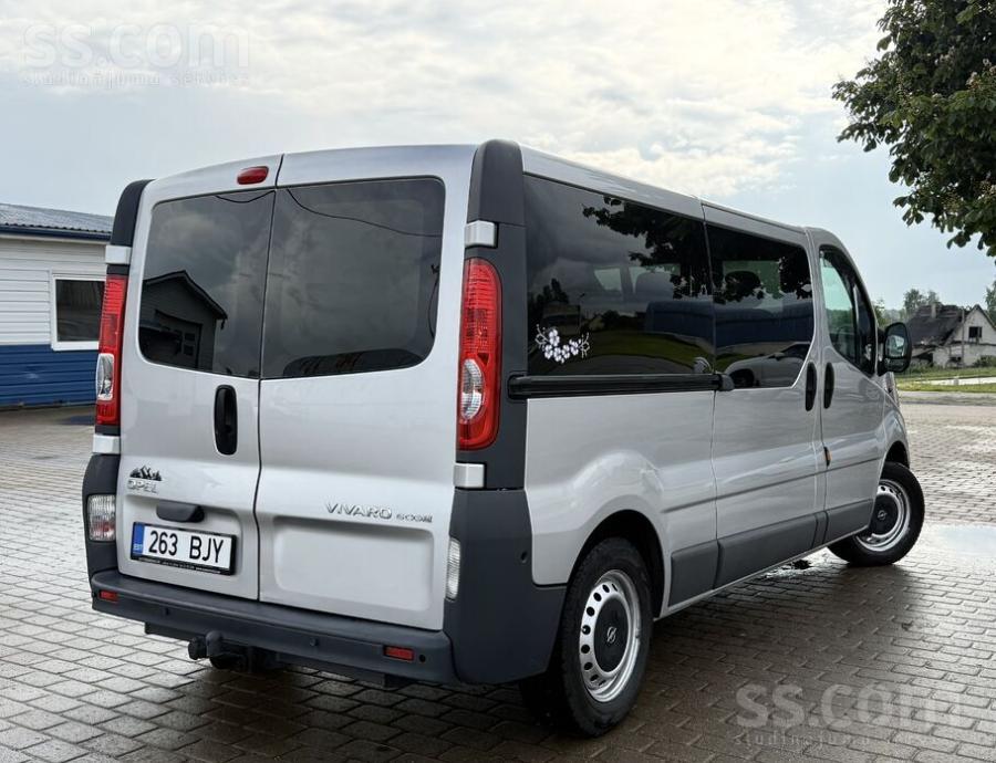 Grey Opel Vivaro 2013 in Valka, with an engine capacity of 2.00 L and mileage of 268 thousand km for 7499 €, photo 11 on AUTOMOTO.COM.LV