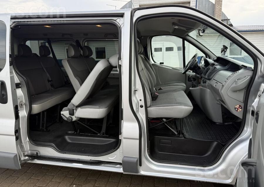 Grey Opel Vivaro 2013 in Valka, with an engine capacity of 2.00 L and mileage of 268 thousand km for 7499 €, photo 16 on AUTOMOTO.COM.LV