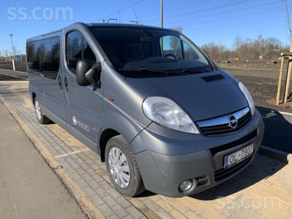 Grey Opel Vivaro 2013 in Riga, with an engine capacity of 2.00 L and mileage of 298 thousand km for 9900 €, photo 1 on AUTOMOTO.COM.LV