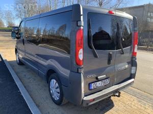 Grey Opel Vivaro 2013 in Riga, with an engine capacity of 2.00 L and mileage of 298 thousand km for 9900 €, photo 7 on AUTOMOTO.COM.LV