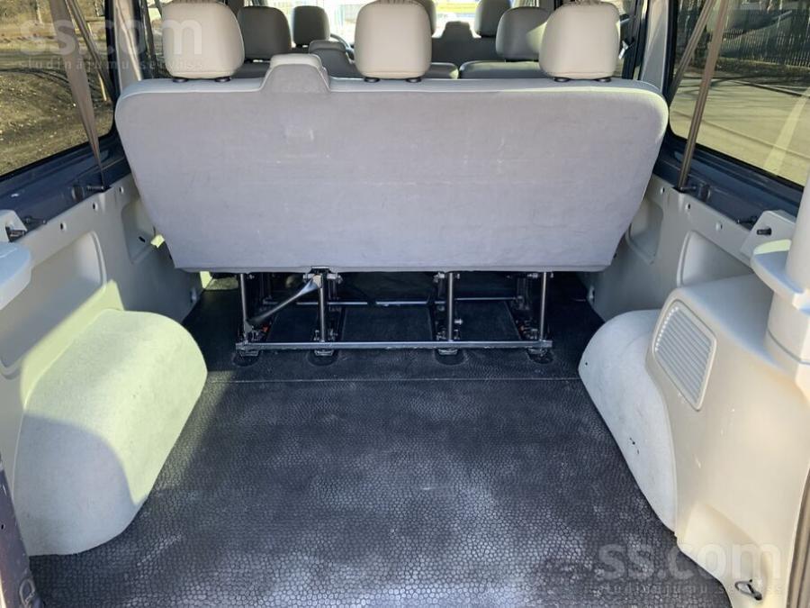 Grey Opel Vivaro 2013 in Riga, with an engine capacity of 2.00 L and mileage of 298 thousand km for 9900 €, photo 18 on AUTOMOTO.COM.LV