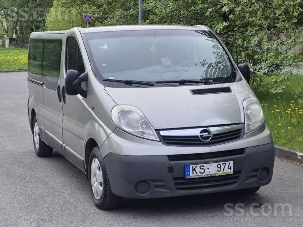 Pelēks Opel Vivaro 2013 Rīga, ar dzinēja tilpumu 2.00 L un nobraukumu 0 tūkst. km par 4350 €, foto 2 vietnē AUTOMOTO.COM.LV