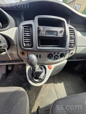 Pelēks Opel Vivaro 2013 Tukums, ar dzinēja tilpumu 2.00 L un nobraukumu 235 tūkst. km par 6500 €, foto 4 vietnē AUTOMOTO.COM.LV