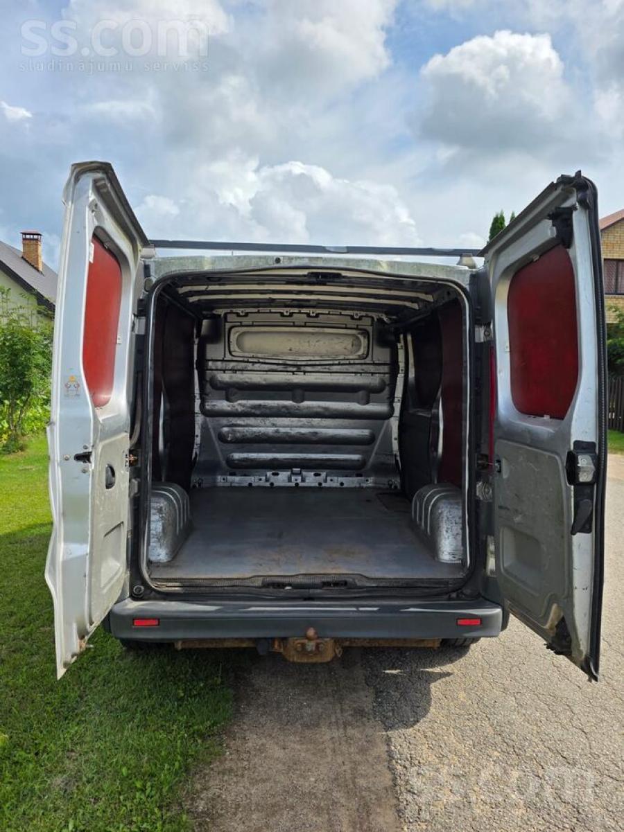 Pelēks Opel Vivaro 2013 Tukums, ar dzinēja tilpumu 2.00 L un nobraukumu 235 tūkst. km par 6500 €, foto 11 vietnē AUTOMOTO.COM.LV