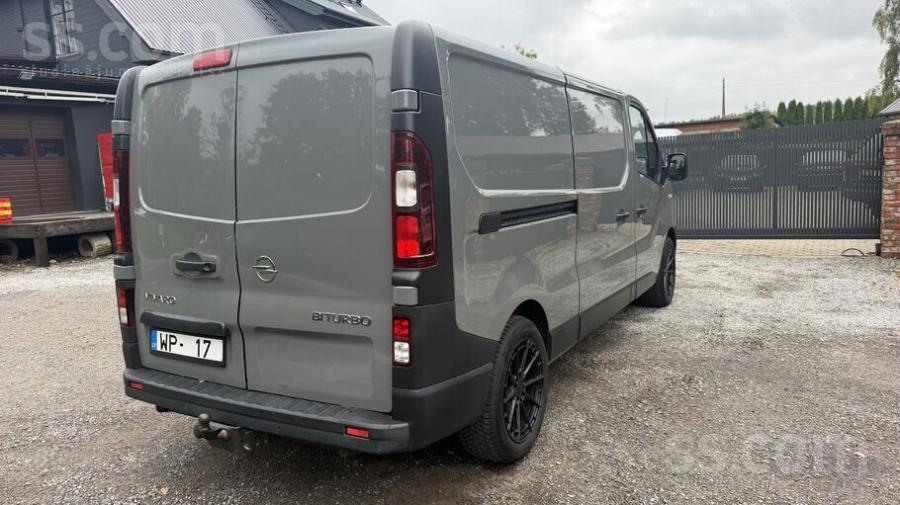 Grey Opel Vivaro 2014 in Limbazi, with an engine capacity of 1.60 L and mileage of 245 thousand km for 10500 €, photo 7 on AUTOMOTO.COM.LV