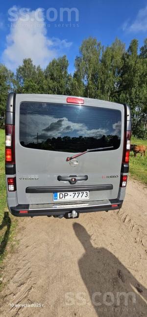 Серый Опель Виваро 2015 в Добеле, объемом двигателя 1.60 л и пробегом 218 тыс. км за 13500 €, фото 5 на AUTOMOTO.COM.LV