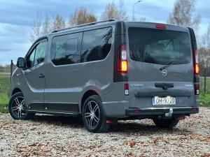 Grey Opel Vivaro 2015 in Jelgava, with an engine capacity of 1.60 L and mileage of 219 thousand km for 12600 €, photo 7 on AUTOMOTO.COM.LV