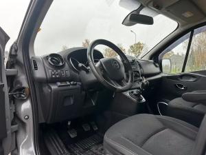 Grey Opel Vivaro 2015 in Jelgava, with an engine capacity of 1.60 L and mileage of 219 thousand km for 12600 €, photo 8 on AUTOMOTO.COM.LV