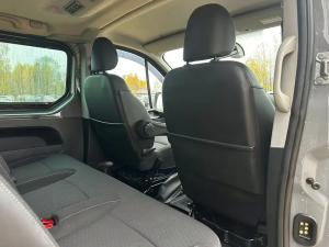 Grey Opel Vivaro 2015 in Jelgava, with an engine capacity of 1.60 L and mileage of 219 thousand km for 12600 €, photo 15 on AUTOMOTO.COM.LV