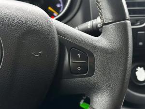 Grey Opel Vivaro 2015 in Jelgava, with an engine capacity of 1.60 L and mileage of 219 thousand km for 12600 €, photo 28 on AUTOMOTO.COM.LV
