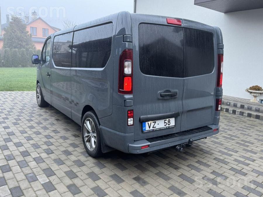 Grey Opel Vivaro 2015 in Bauska, with an engine capacity of 1.60 L and mileage of 0 thousand km for 12500 €, photo 7 on AUTOMOTO.COM.LV