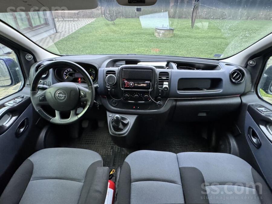 Grey Opel Vivaro 2015 in Bauska, with an engine capacity of 1.60 L and mileage of 0 thousand km for 12500 €, photo 12 on AUTOMOTO.COM.LV