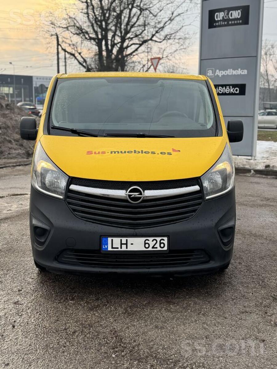 Grey Opel Vivaro 2015 in Riga, with an engine capacity of 1.60 L and mileage of 298 thousand km for 3690 €, photo 3 on AUTOMOTO.COM.LV