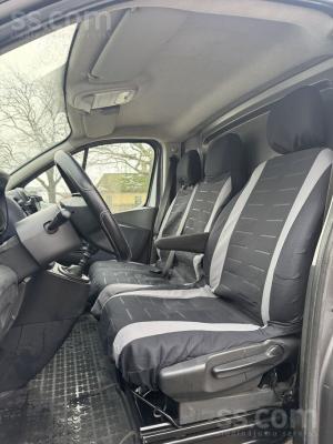 Grey Opel Vivaro 2015 in Riga, with an engine capacity of 1.60 L and mileage of 298 thousand km for 3690 €, photo 15 on AUTOMOTO.COM.LV