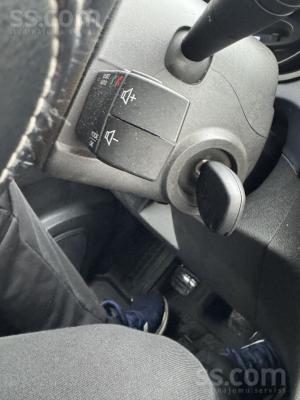 Grey Opel Vivaro 2015 in Riga, with an engine capacity of 1.60 L and mileage of 298 thousand km for 3690 €, photo 16 on AUTOMOTO.COM.LV