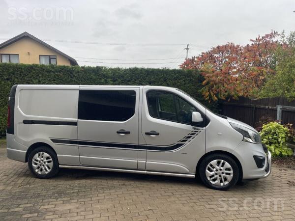 Pelēks Opel Vivaro 2015 Rīga, ar dzinēja tilpumu 1.60 L un nobraukumu 311 tūkst. km par 8350 €, foto 3 vietnē AUTOMOTO.COM.LV