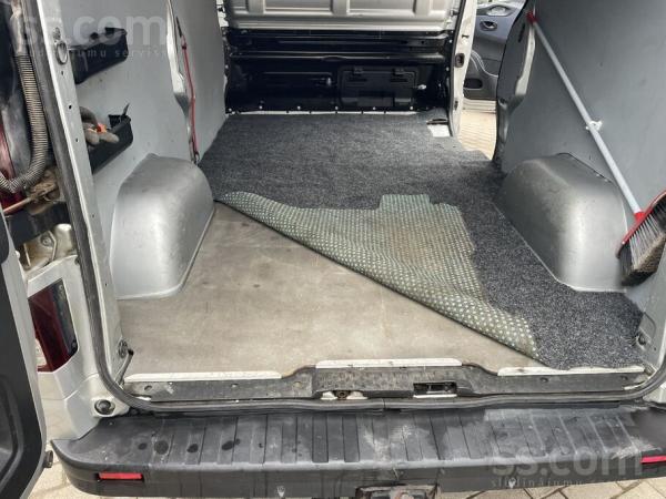 Pelēks Opel Vivaro 2015 Rīga, ar dzinēja tilpumu 1.60 L un nobraukumu 311 tūkst. km par 8350 €, foto 7 vietnē AUTOMOTO.COM.LV