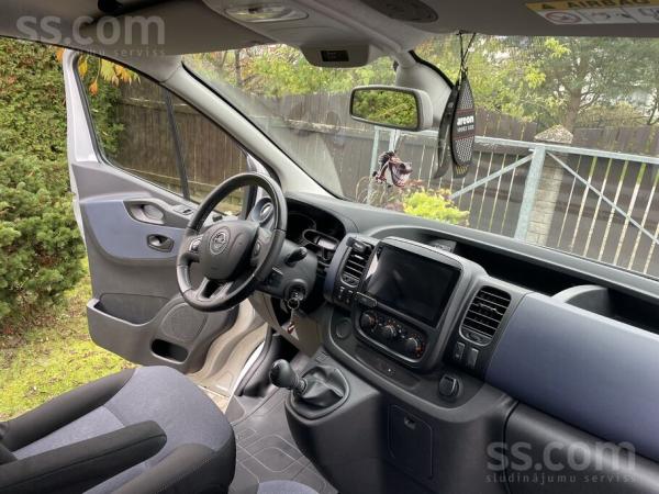 Pelēks Opel Vivaro 2015 Rīga, ar dzinēja tilpumu 1.60 L un nobraukumu 311 tūkst. km par 8350 €, foto 8 vietnē AUTOMOTO.COM.LV