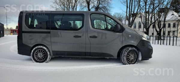 Pelēks Opel Vivaro 2016 Jelgava, ar dzinēja tilpumu 1.60 L un nobraukumu 242 tūkst. km par 14500 €, foto 3 vietnē AUTOMOTO.COM.LV