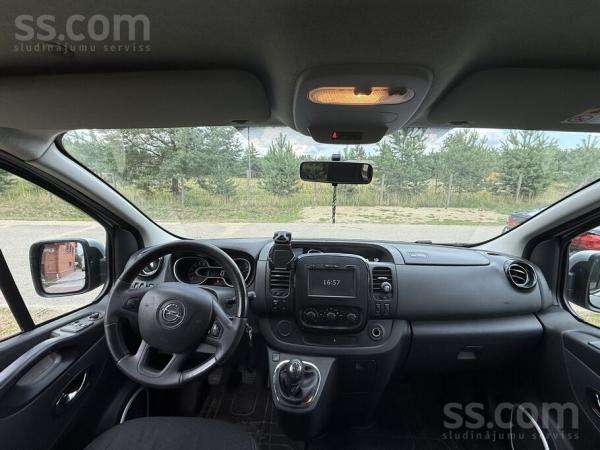 Pelēks Opel Vivaro 2016 Rīga, ar dzinēja tilpumu 1.60 L un nobraukumu 306 tūkst. km par 8550 €, foto 5 vietnē AUTOMOTO.COM.LV