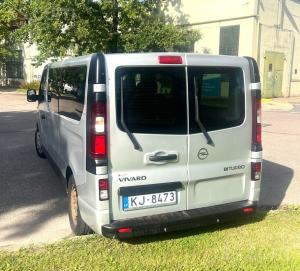 Grey Opel Vivaro 2016 in Riga, with an engine capacity of 1.60 L and mileage of 253 thousand km for 7200 €, photo 4 on AUTOMOTO.COM.LV