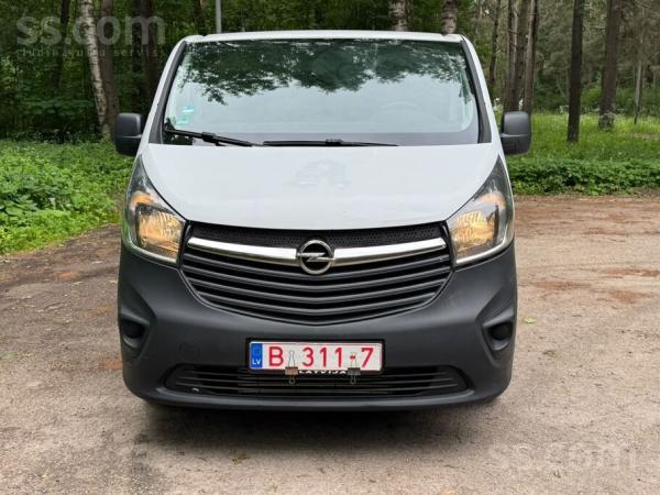 Grey Opel Vivaro 2017 in Riga, with an engine capacity of 1.60 L and mileage of 0 thousand km for 6799 €, photo 7 on AUTOMOTO.COM.LV
