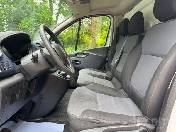 Grey Opel Vivaro 2017 in Riga, with an engine capacity of 1.60 L and mileage of 0 thousand km for 6799 €, photo 8 on AUTOMOTO.COM.LV