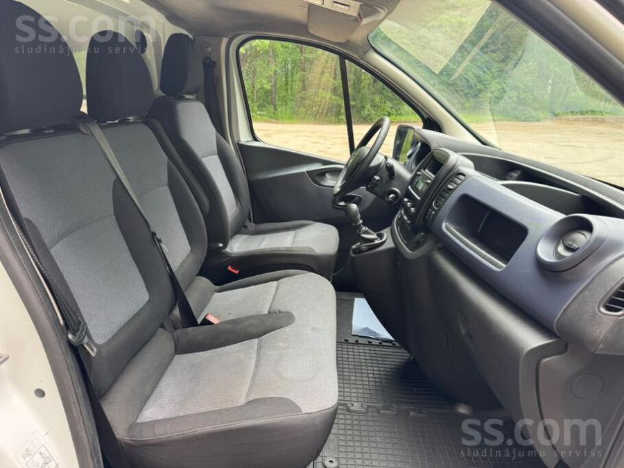 Pelēks Opel Vivaro 2017 Rīga, ar dzinēja tilpumu 1.60 L un nobraukumu 0 tūkst. km par 6799 €, foto 18 vietnē AUTOMOTO.COM.LV