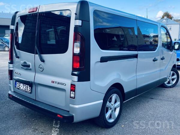 Grey Opel Vivaro 2017 in Ogre, with an engine capacity of 1.60 L and mileage of 294 thousand km for 10900 €, photo 4 on AUTOMOTO.COM.LV