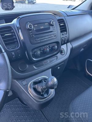 Grey Opel Vivaro 2017 in Riga, with an engine capacity of 1.60 L and mileage of 235 thousand km for 13900 €, photo 11 on AUTOMOTO.COM.LV