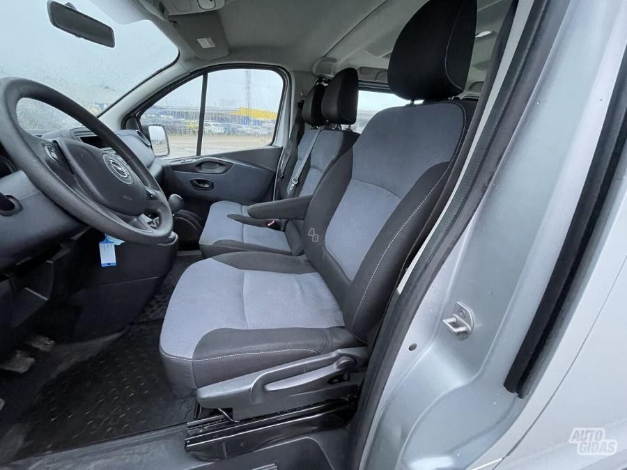 Pelēks Opel Vivaro 2018 Šauļi, ar dzinēja tilpumu 1.60 L un nobraukumu 190 tūkst. km par 11200 €, foto 18 vietnē AUTOMOTO.COM.LV