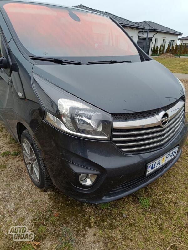Grey Opel Vivaro 2018 in Panevezys, with an engine capacity of 1.60 L and mileage of 317 thousand km for 8999 €, photo 2 on AUTOMOTO.COM.LV