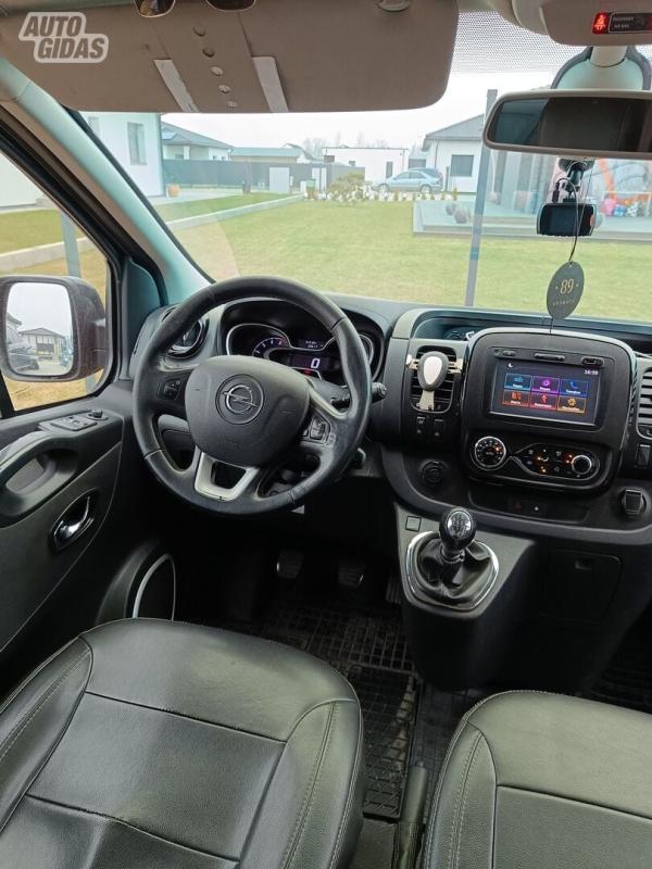 Grey Opel Vivaro 2018 in Panevezys, with an engine capacity of 1.60 L and mileage of 317 thousand km for 8999 €, photo 7 on AUTOMOTO.COM.LV