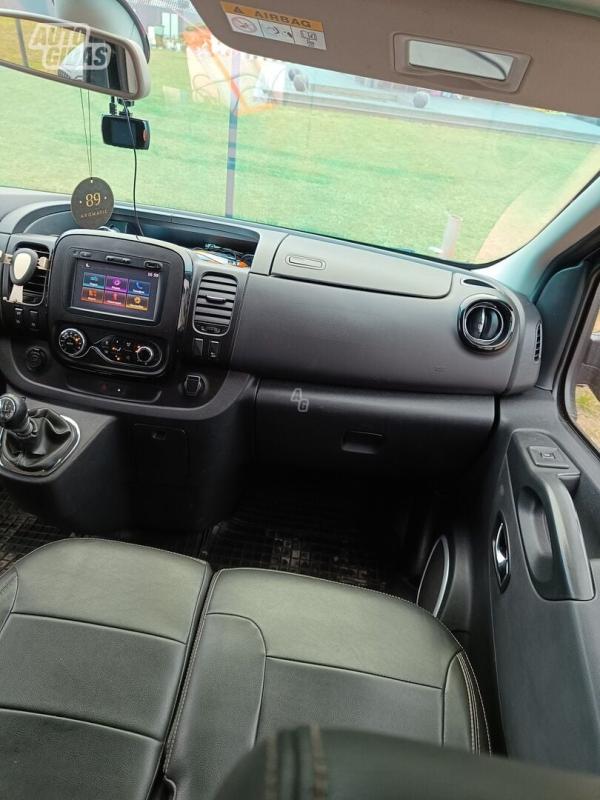 Pelēks Opel Vivaro 2018 Panevēža, ar dzinēja tilpumu 1.60 L un nobraukumu 317 tūkst. km par 9999 €, foto 10 vietnē AUTOMOTO.COM.LV