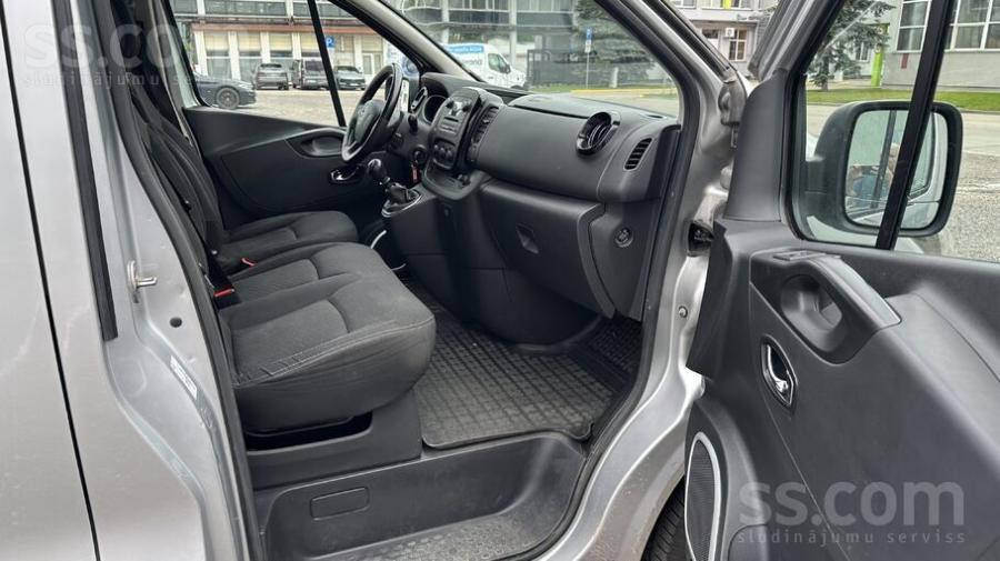 Pelēks Opel Vivaro 2018 Rīga, ar dzinēja tilpumu 1.60 L un nobraukumu 174 tūkst. km par 15200 €, foto 8 vietnē AUTOMOTO.COM.LV