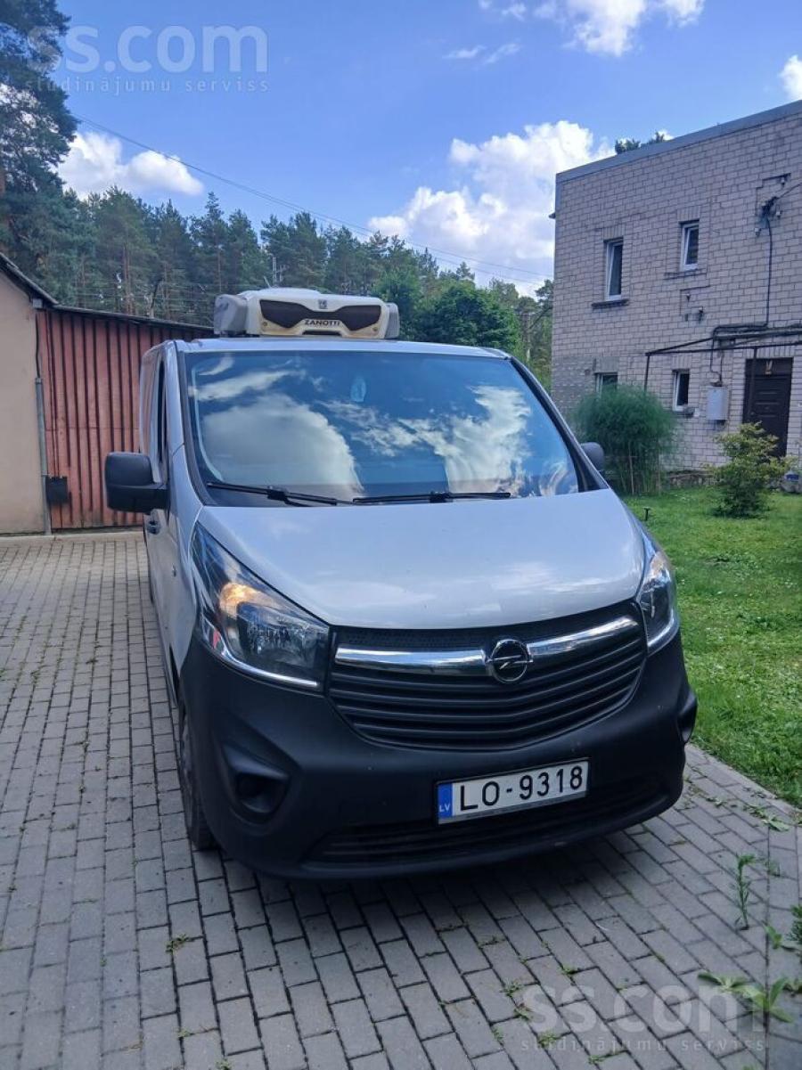 Grey Opel Vivaro 2018 in Riga, with an engine capacity of 1.60 L and mileage of 144 thousand km for 11000 €, photo 1 on AUTOMOTO.COM.LV