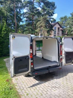 Grey Opel Vivaro 2018 in Riga, with an engine capacity of 1.60 L and mileage of 144 thousand km for 11000 €, photo 7 on AUTOMOTO.COM.LV