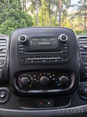 Grey Opel Vivaro 2018 in Riga, with an engine capacity of 1.60 L and mileage of 144 thousand km for 11000 €, photo 10 on AUTOMOTO.COM.LV