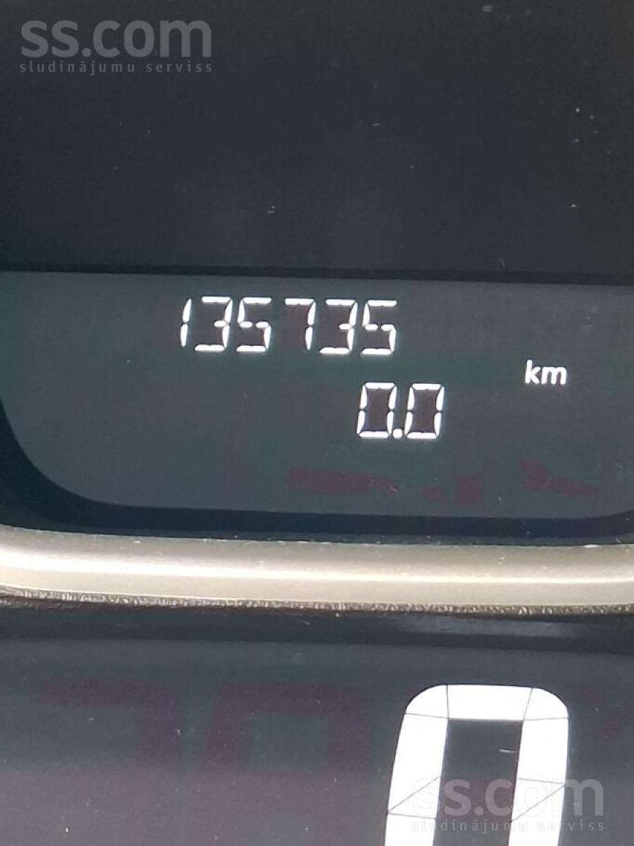 Pelēks Opel Vivaro 2018 Rīga, ar dzinēja tilpumu 1.60 L un nobraukumu 136 tūkst. km par 14900 €, foto 10 vietnē AUTOMOTO.COM.LV
